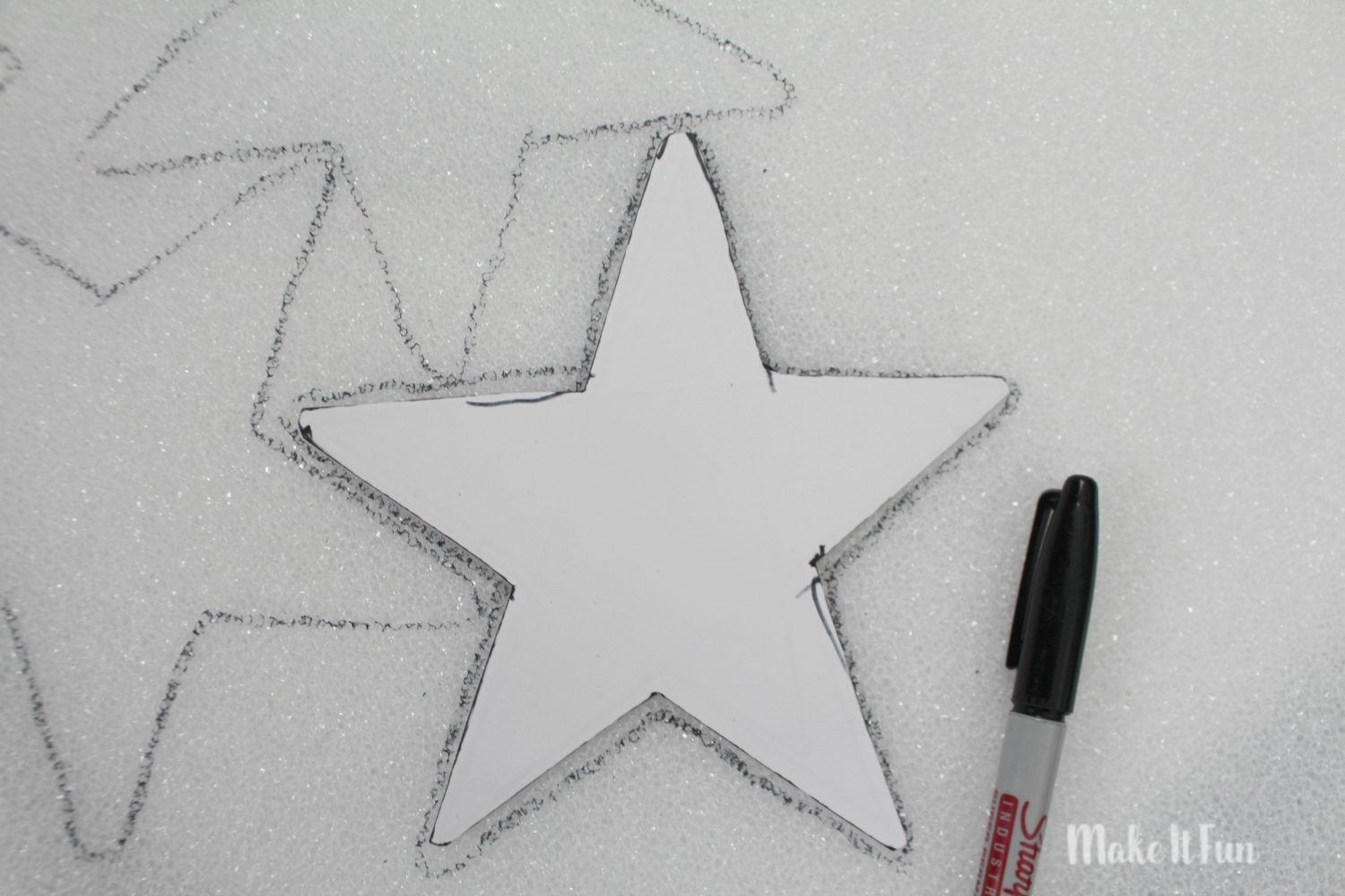 Shooting Star Yarn Garland | Make It Fun Blog