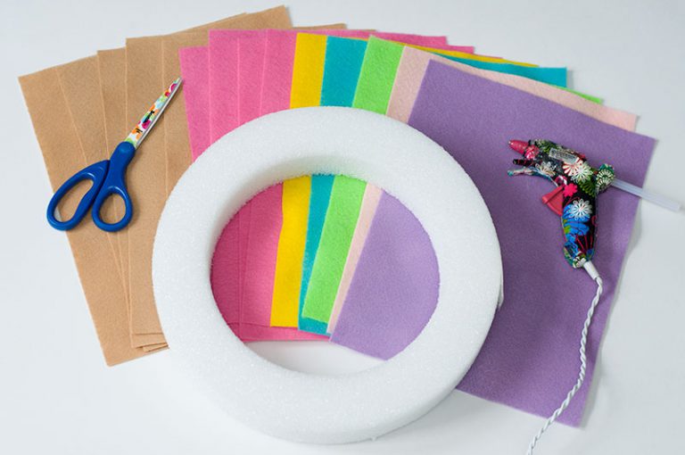 DIY DONUT WREATH | Make It Fun Blog