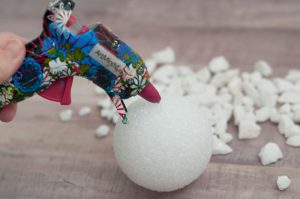 Easy & Inexpensive Decorative Spheres | Make It Fun Blog